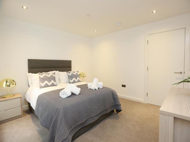 Flat 703, The Astley, 61 Houldsworth. 2 bed apartment to rent £1,720 pcm £397 pw
