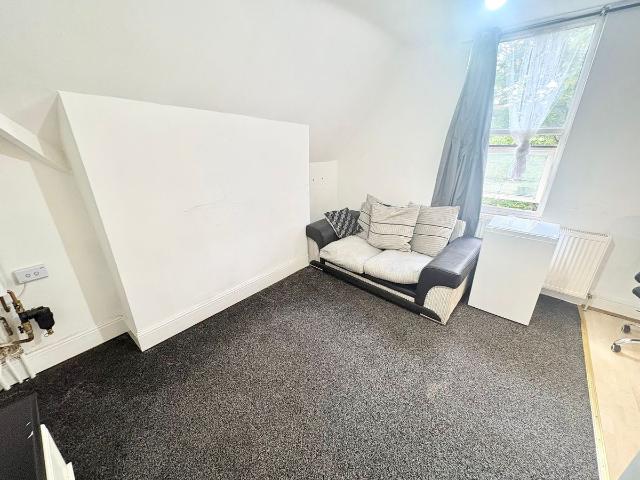 Flat 7 440 Gillott Road, Birmingham B16, 1 bed flat to rent, £700 pcm | PrimeLocation