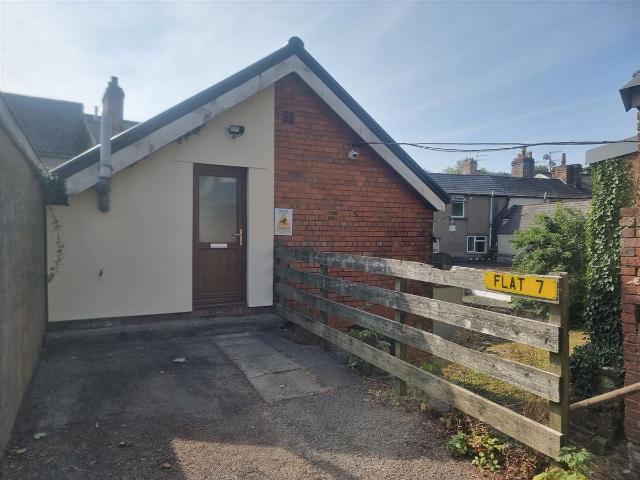 Flat 7, Market Place, Coleford GL16, 2 bed flat to rent, £600 pcm | PrimeLocation