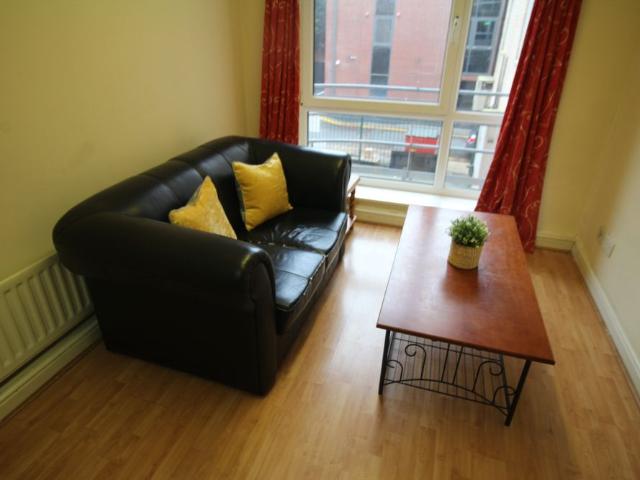 Flat 7, Samara Plaza, LS2 9DU, Leeds