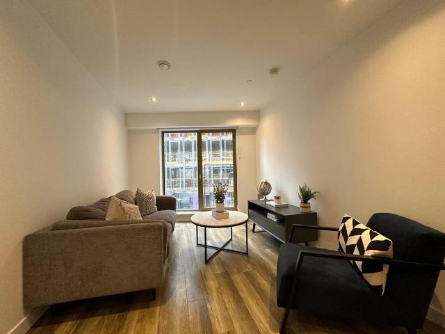 Flat 7, The Astley, 61 Houldsworth. 2 bed apartment to rent £1,410 pcm £325 pw