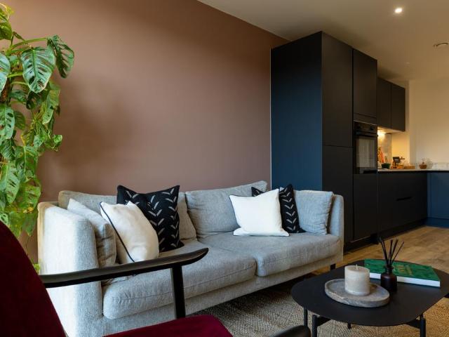 Flat 810, 166 Rockingham Street 2 bed flat to rent £1,477 pcm £341 pw