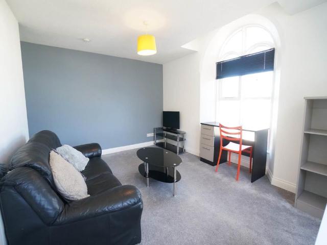 Flat 8, Ebenezer Chapel York Place