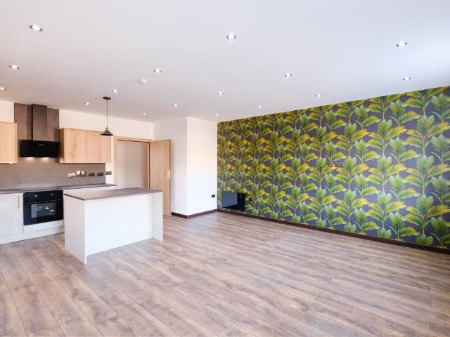 Flat 8, Standish Court PR7, 2 bed flat to rent, £1,195 pcm | PrimeLocation