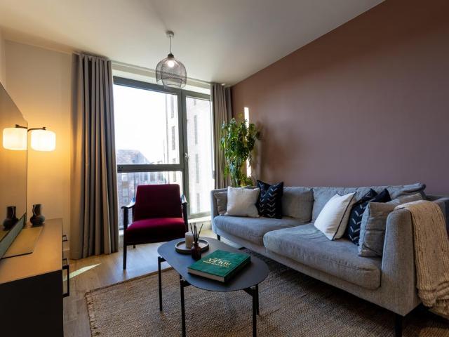 Flat 904, 166 Rockingham Street 2 bed flat to rent £1,375 pcm £317 pw