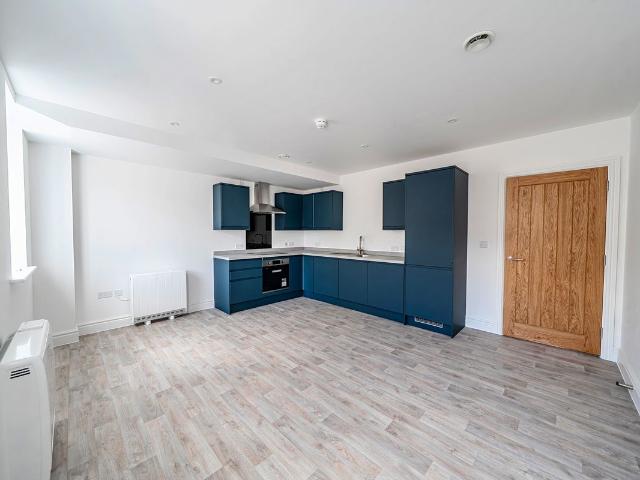 Flat 9 Discovery House, 154 Southgate Street GL1, 1 bed flat to rent, £1,100 pcm | PrimeLocation