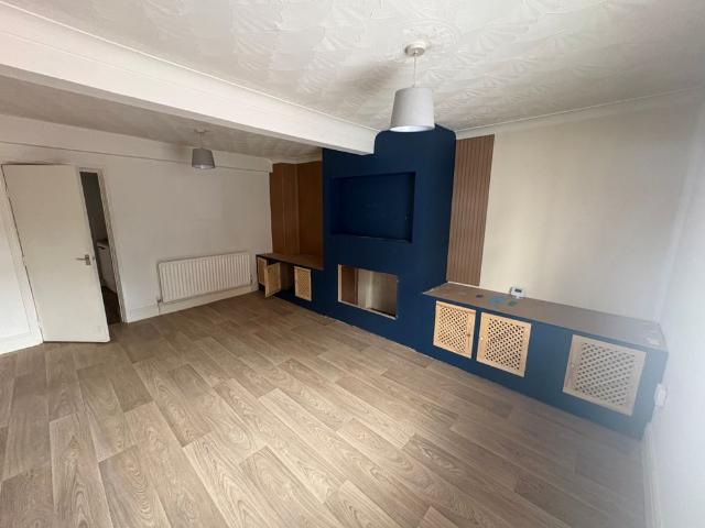 Flatgate, Goole, Howden