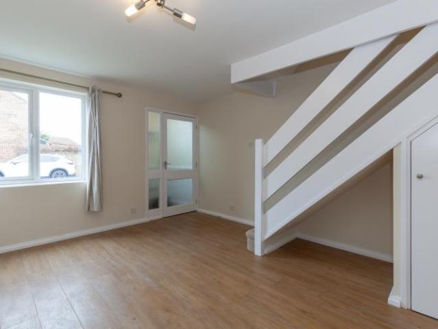 Flatford Place, Kidlington 2 bed terraced house to rent £1,595 pcm £368 pw