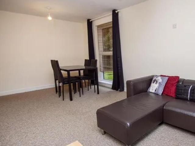 Flats 22 27 Seymour Close, Metchley, B29 7JD, United Kingdom | 2 bed house for rent #166391319 | Rentberry