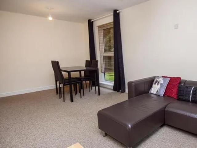 Flats 34 45 Seymour Close, Metchley, B29 7JD, United Kingdom | 2 bed house for rent #134708186 | Rentberry