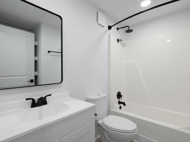 Flats at 2875 1 Bedroom Apartment for Rent at 2875 Palumbo Dr, Lexington, KY 40509