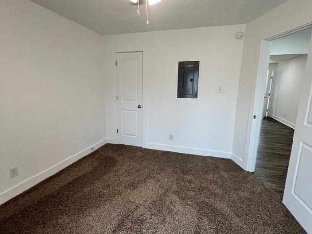 Flats at Turfland 1 Bedroom Apartment for Rent at 2315 Harrodsburg Rd, Lexington, KY 40504 Garden Springs