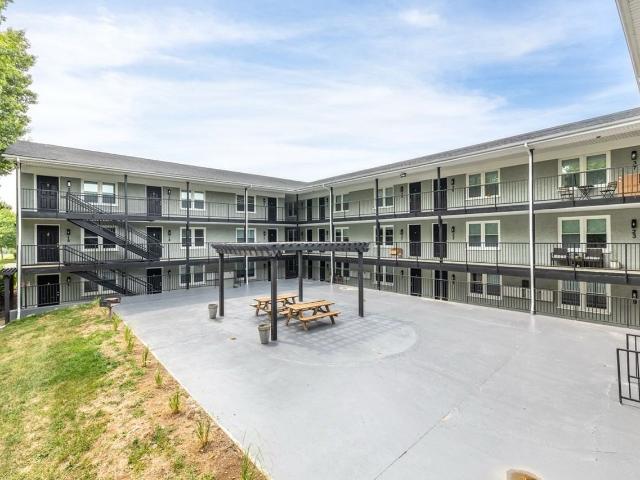 Flats at Fontaine 1 Bedroom Apartment for Rent at 2200 Dinsmore Dr, Lexington, KY 40502