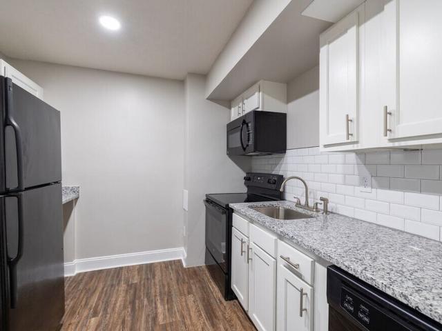 Flats at Fontaine 1 Bedroom Apartment for Rent at 2200 Dinsmore Dr, Lexington, KY 40502