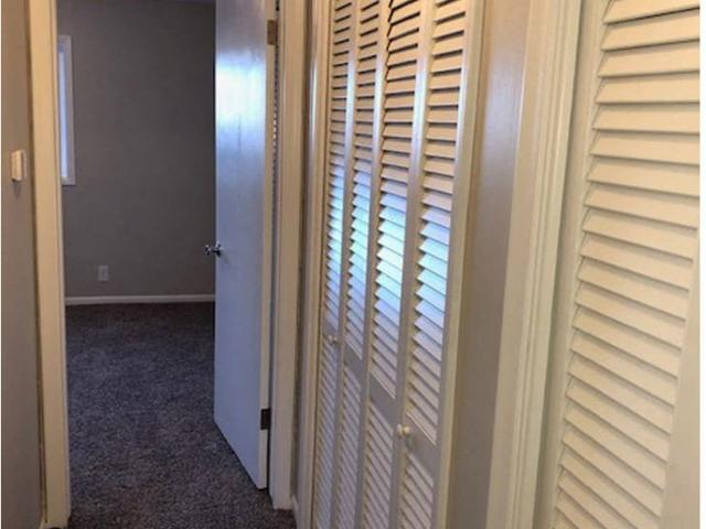 Flats on 75th 2 Bedroom Apartment for Rent at 1340 S 75th St, Omaha, NE 68124 Cornish Heights