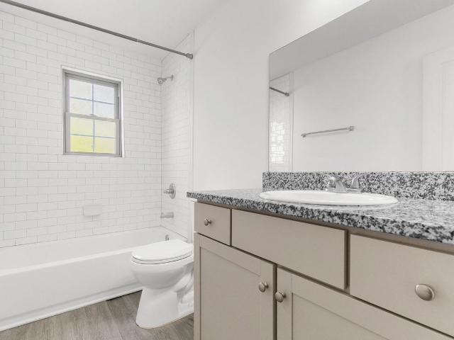 Flats on 15th Studio Apartment for Rent at 1322 15th Ave S, Birmingham, AL 35205 Five Points South