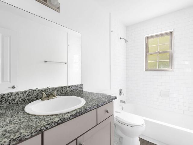 Flats on 15th 2 Bedroom Apartment for Rent at 1322 15th Ave S, Birmingham, AL 35205 Five Points South