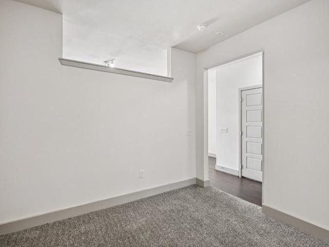 Flats on Tanglewilde Studio Apartment for Rent at 2630 Tanglewilde St, Houston, TX 77063 Woodlake Briar Meadow