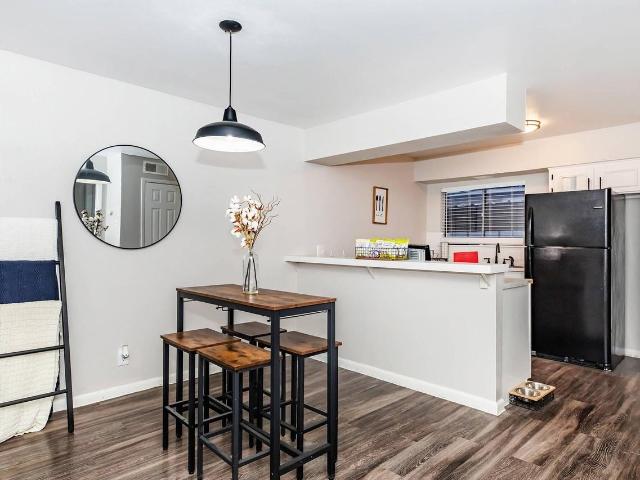 Flats On Wakefield 1 Bedroom Apartment for Rent at 8506 Wakefield Dr, San Antonio, TX 78216 Uptown Loop