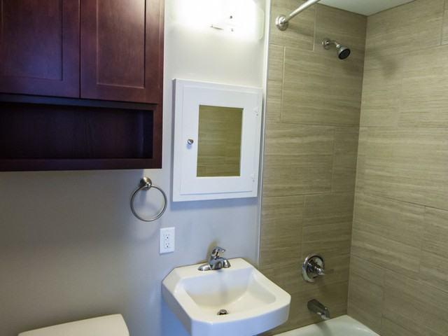 Flats on Howard 1 Bedroom Apartment for Rent at 2211 Howard St, Omaha, NE 68102 Park East