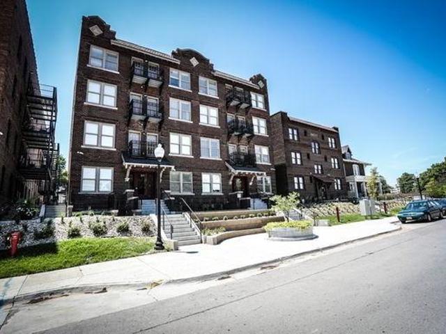 Flats on Howard 1 Bedroom Apartment for Rent at 2211 Howard St, Omaha, NE 68102 Park East