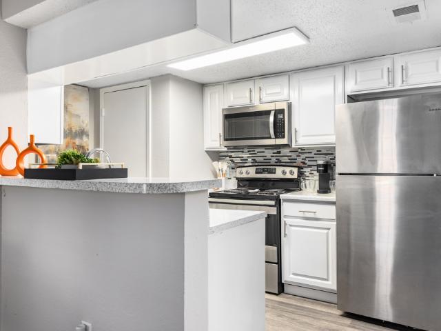 Flats on Mill 2 Bedroom Apartment for Rent at 8925 Randol Mill Rd, Fort Worth, TX 76120 Cottonwood Village