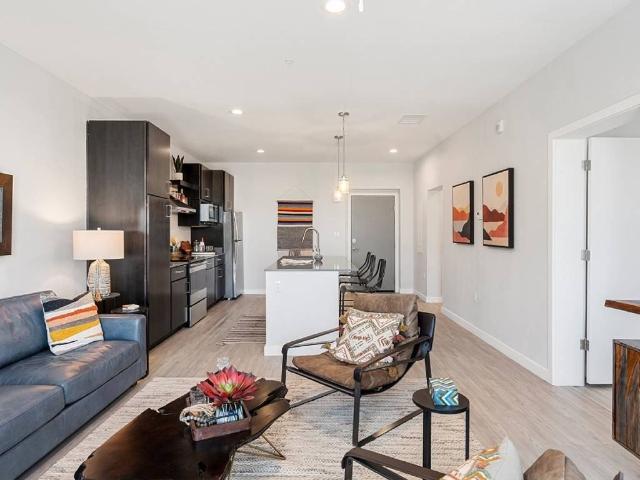 FLATZ 602 1 Bedroom Apartment for Rent at 6025 W Thomas Rd, Phoenix, AZ 85033