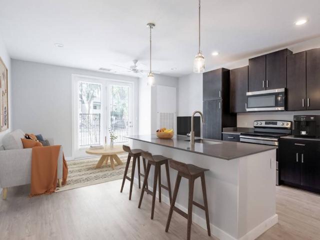 FLATZ 602 Studio Apartment for Rent at 6025 W Thomas Rd, Phoenix, AZ 85033