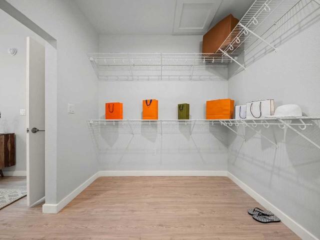 FLATZ 602 Studio Apartment for Rent at 6025 W Thomas Rd, Phoenix, AZ 85033