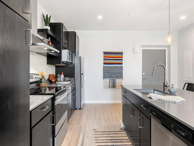 FLATZ 602 Studio Apartment for Rent at 6025 W Thomas Rd, Phoenix, AZ 85033