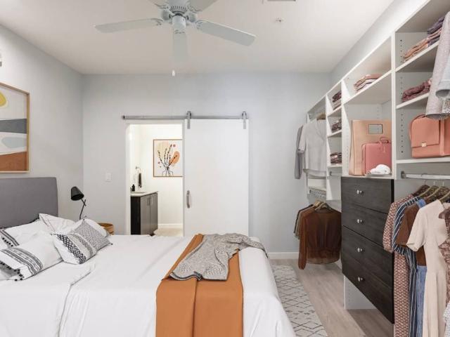 FLATZ 602 Studio Apartment for Rent at 6025 W Thomas Rd, Phoenix, AZ 85033