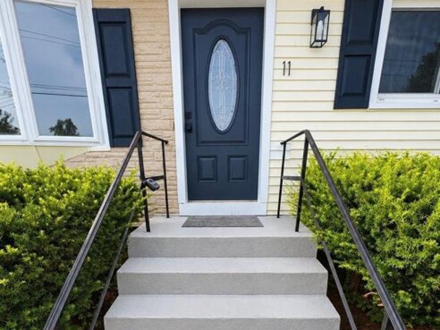 Flaum Dr, West Haven, Home For Sale