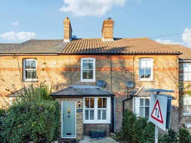 Flackwell Heath, Common Road, High Wycombe, 3 Bedroom Terraced