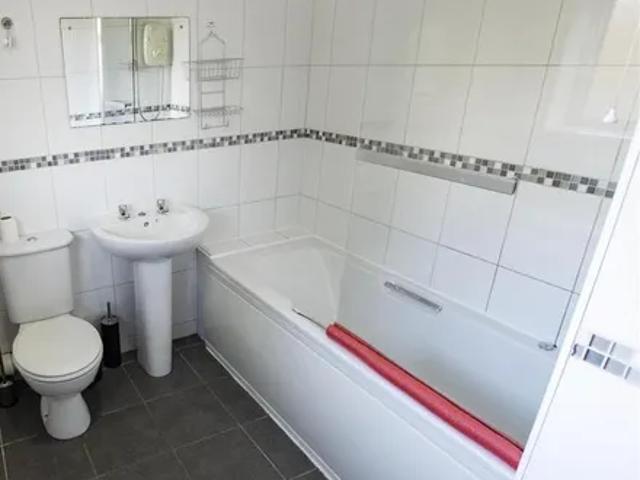 Fladbury Crescent, Metchley, B29 6PL, United Kingdom | 3 bed house for rent #134702470 | Rentberry