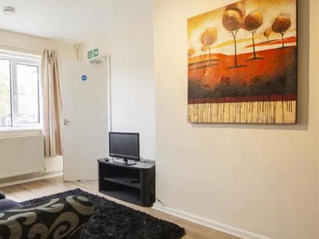 Fladbury Place, Metchley, B29 6PL, United Kingdom | 3 bed house for rent #134704443 | Rentberry