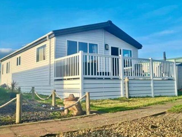 Flag Hill, Great Bentley, 2 Bedroom Lodge