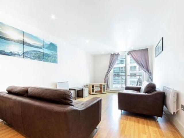 Flagstaff House, Vauxhall, 2 Bedroom Flat