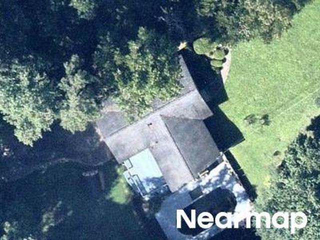 Flagstone Ct SE