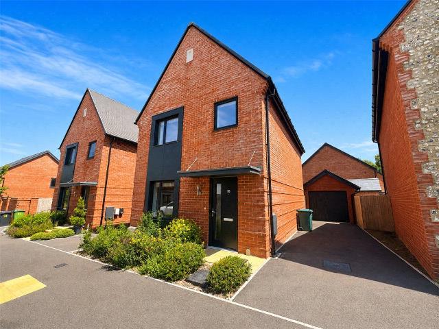 Flagpond Road, Whiteley, Fareham, Hampshire PO15, 3 bed detached house to rent, £1,800 pcm | PrimeLocation