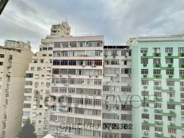 FLAMENGO, Lindo apartamento reformadíssimo pertinho do metrô pronto pra morar ou investir!