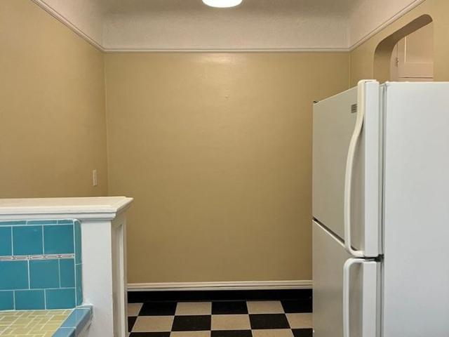 Flanders Apartments 1 Bedroom Apartment for Rent at 2030 Nw Flanders St, Portland, OR 97209 Northwest District