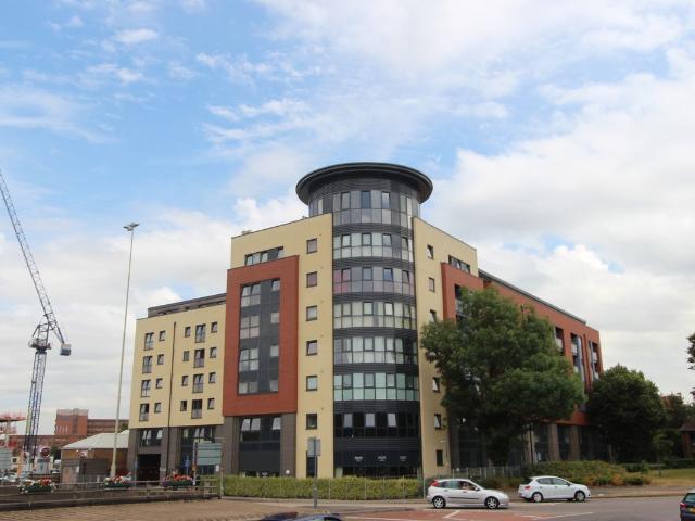Flanders Court, 12 14 St Albans Road, Watford, Hertfordshire WD17, 2 bed flat to rent, £1,700 pcm | PrimeLocation