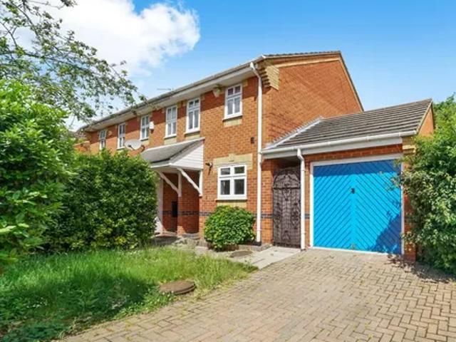 Fletcher Close, London, E6 6FT, United Kingdom | 2 bed house for rent #168151460 | Rentberry