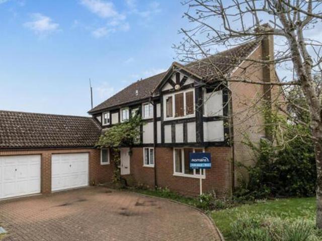 Fletcher Gardens, Bracknell, 5 Bedroom Detached
