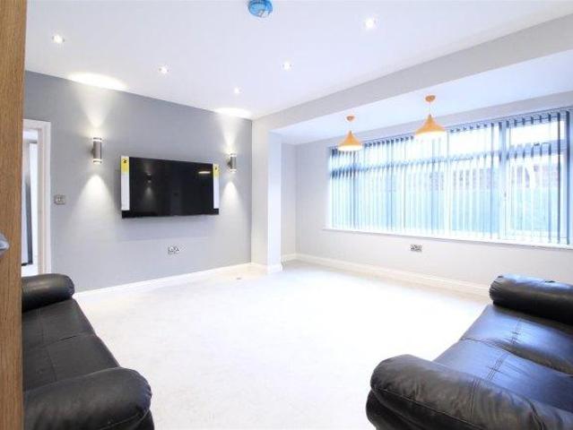 Fletcher Road 6 bed house share to rent £3,378 pcm £780 pw