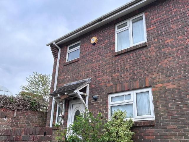 Fletching Close, BRIGHTON 3 bed house to rent £1,900 pcm £438 pw