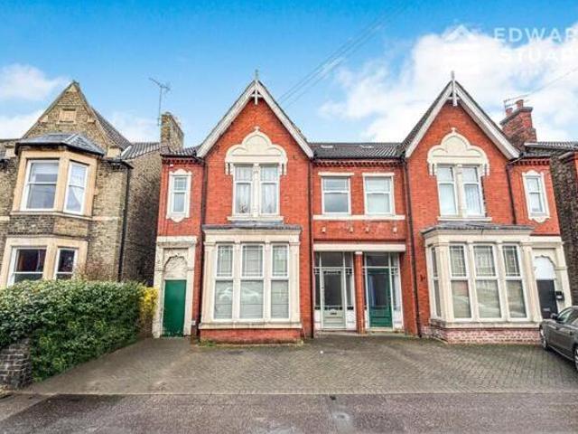 Fletton Avenue, Peterborough, 2 Bedroom Apartment
