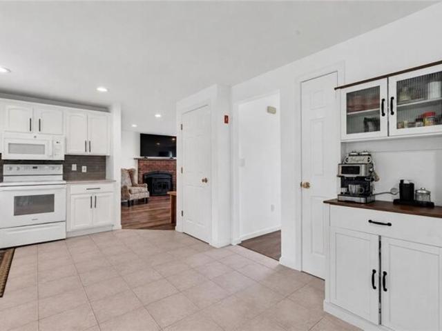 Fleuette Dr, Bellingham, Home For Sale