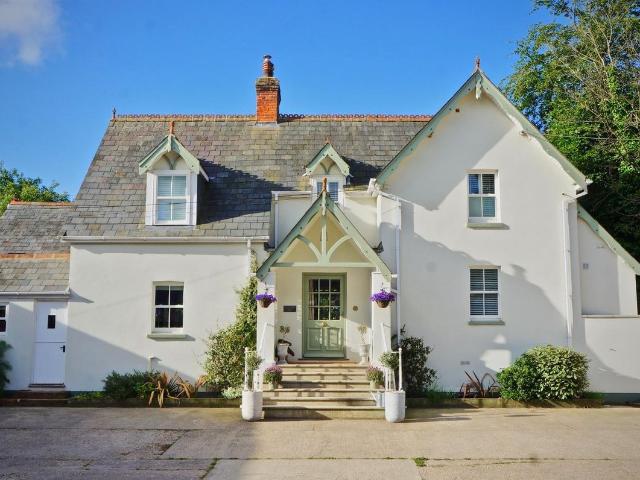Flexford Lane, Sway SO41, 3 bed property to rent, £3,000 pcm | PrimeLocation