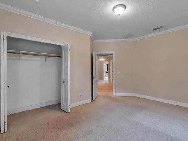 FLEXIBLE SUBLEASE AVAILABLE! ROOM IN TAMPA HOME